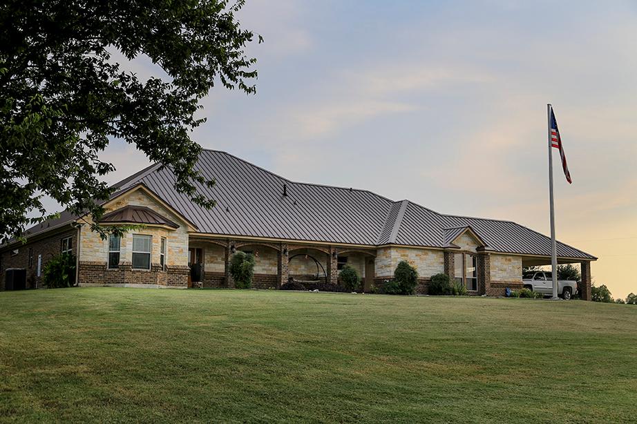 Saddle Leather Brown_5 - Saddle Leather Brown 5 - Mueller, Inc