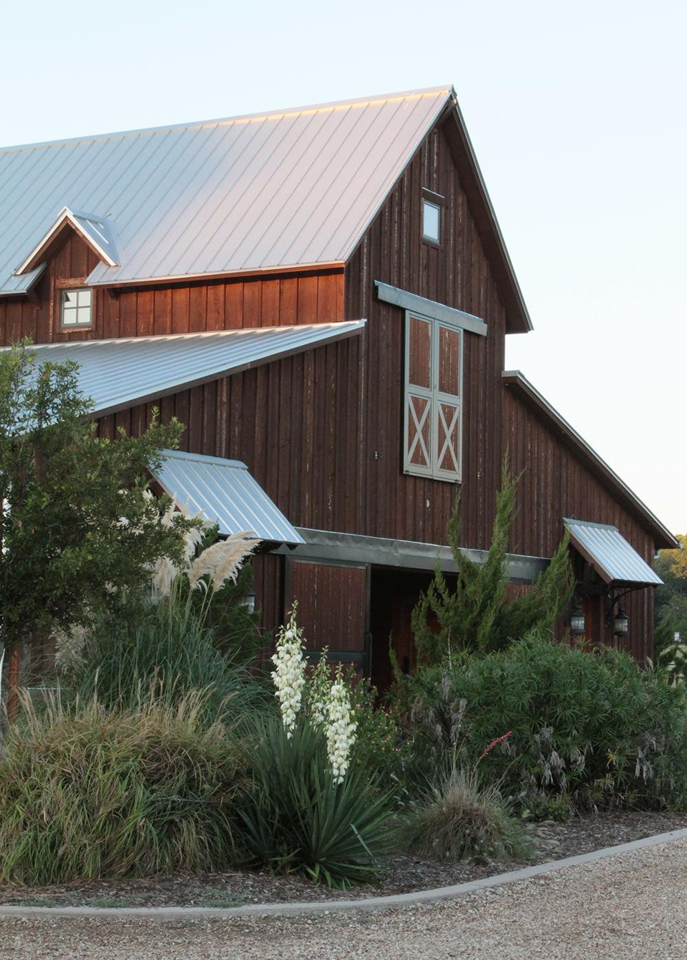 Silver Metallic_3 - Silver Metallic 3 - Mueller, Inc