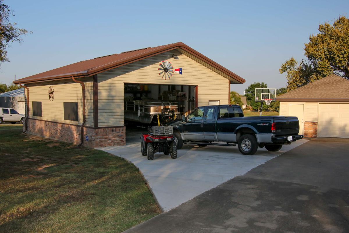 Small Workshop - Small Workshop - Mueller, Inc